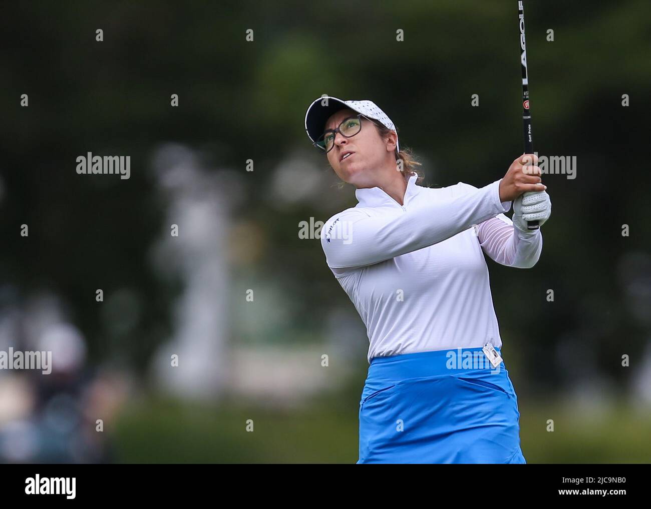 Galloway, NJ, USA. 11th June, 2022. Marina Alex chips from the fairway ...