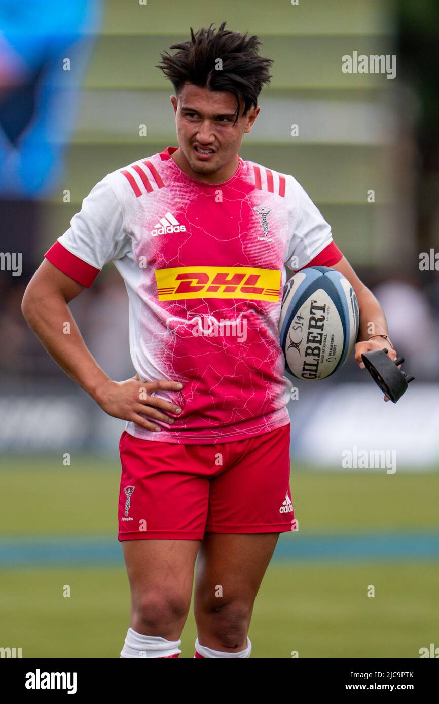 Take on harlequins marcus smith hi-res stock photography and images - Alamy