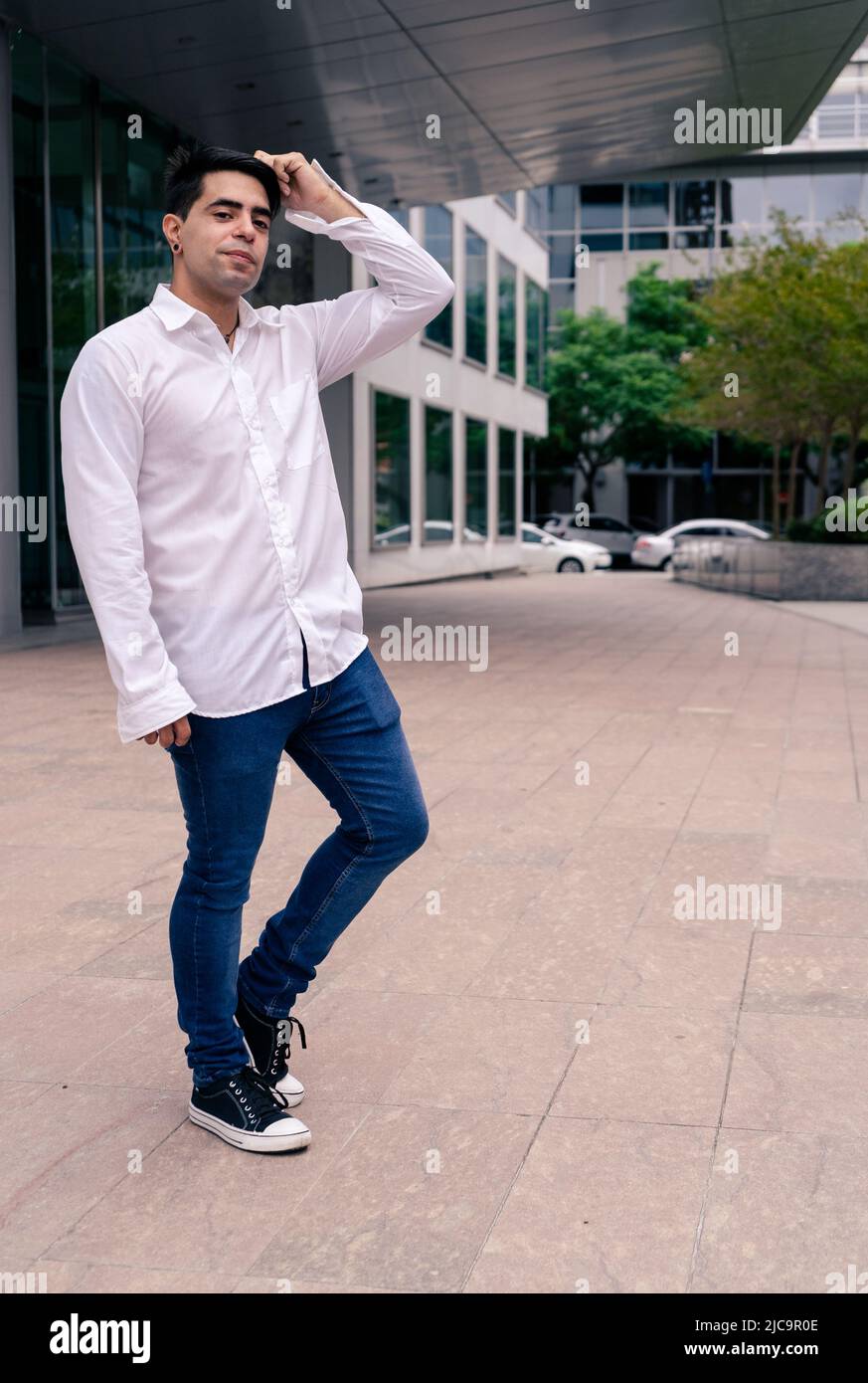 Latino male portrait 30s full body hi-res stock photography and images ...