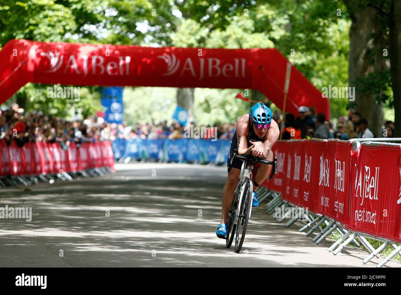 USA's Kevin McDowell competes during day one of the 2022 World ...