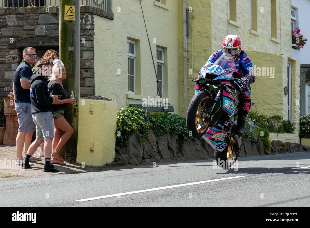 Douglas, Isle Of Man. 10th June, 2022. Jim Hodson (600 Yamaha ...