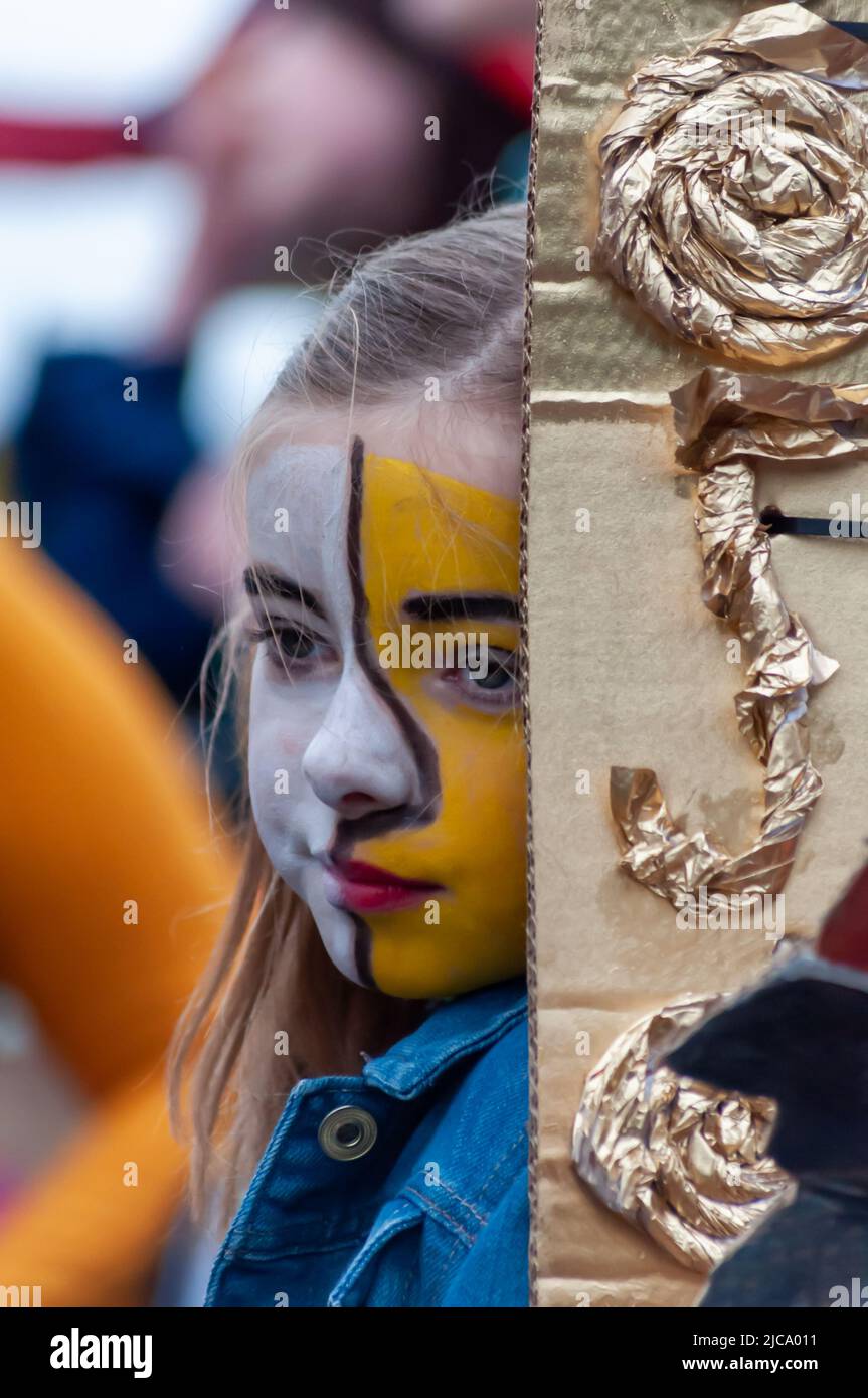 Strathaven, Scotland, UK. 11th June, 2022. A young performer dressed as ...