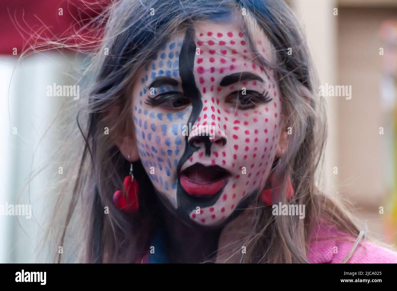 Strathaven, Scotland, UK. 11th June, 2022. A young performer dressed as ...