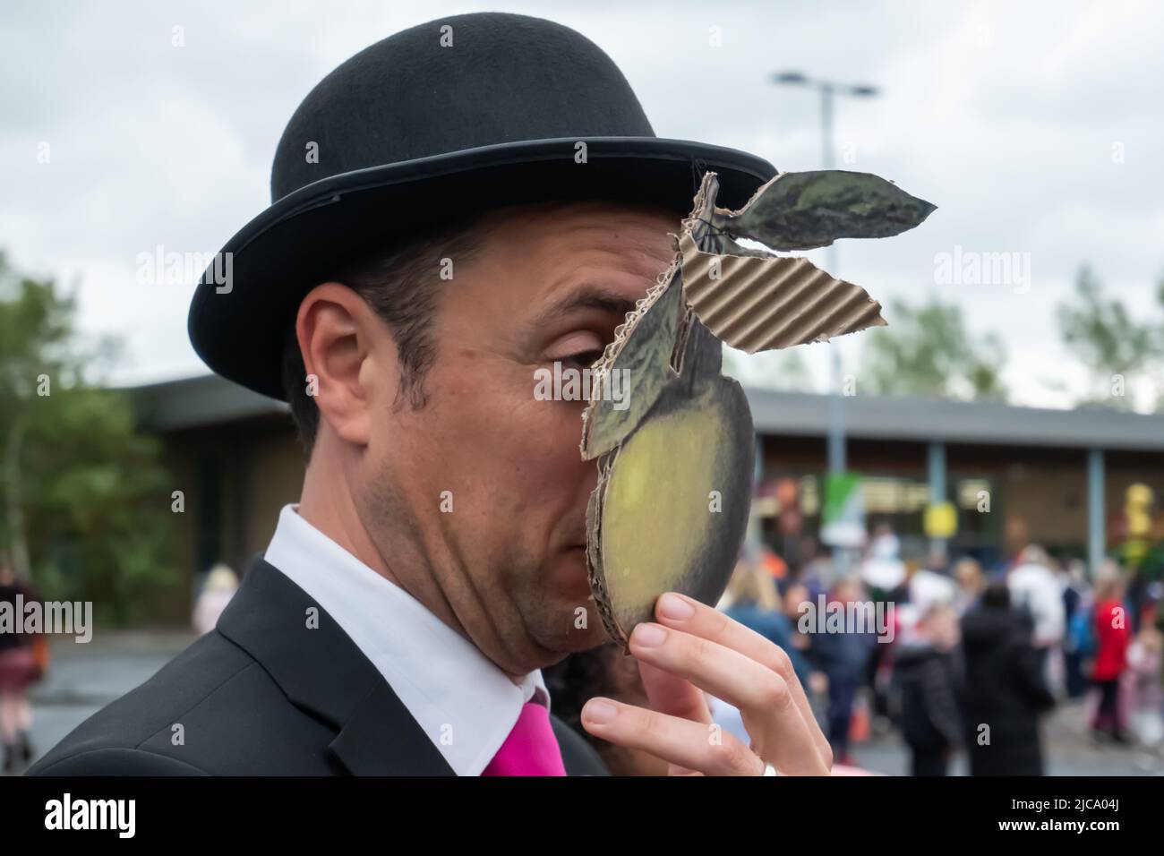Strathaven, Scotland, UK. 11th June, 2022. A performer dressed asThe ...