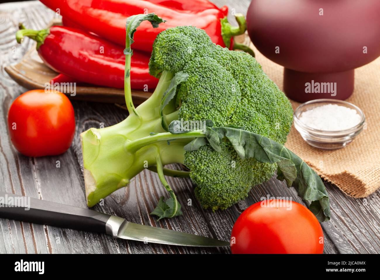 Broccoli vegetable vase hi-res stock photography and images - Alamy