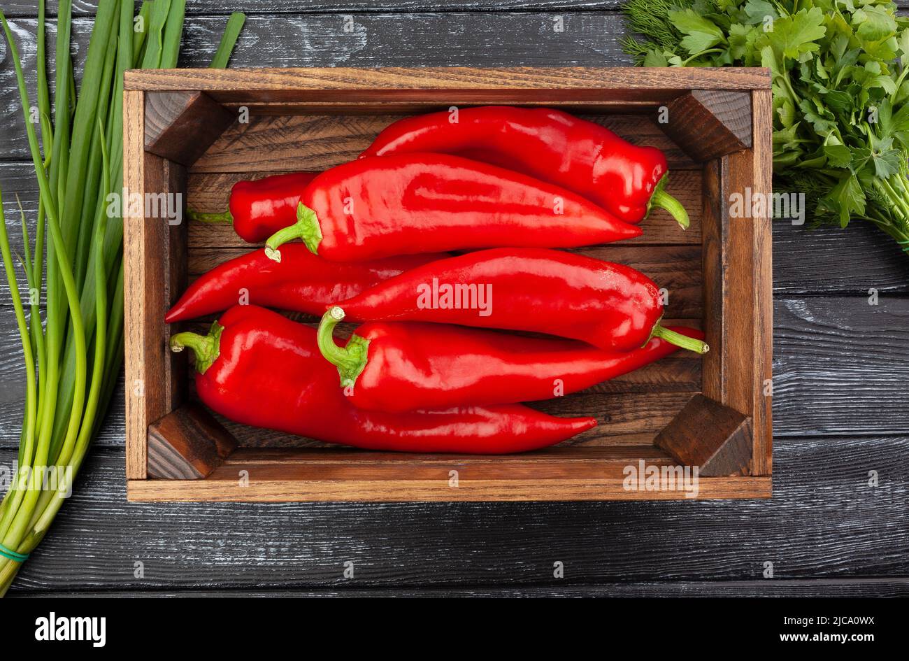 Vegetables in a box hi-res stock photography and images - Alamy