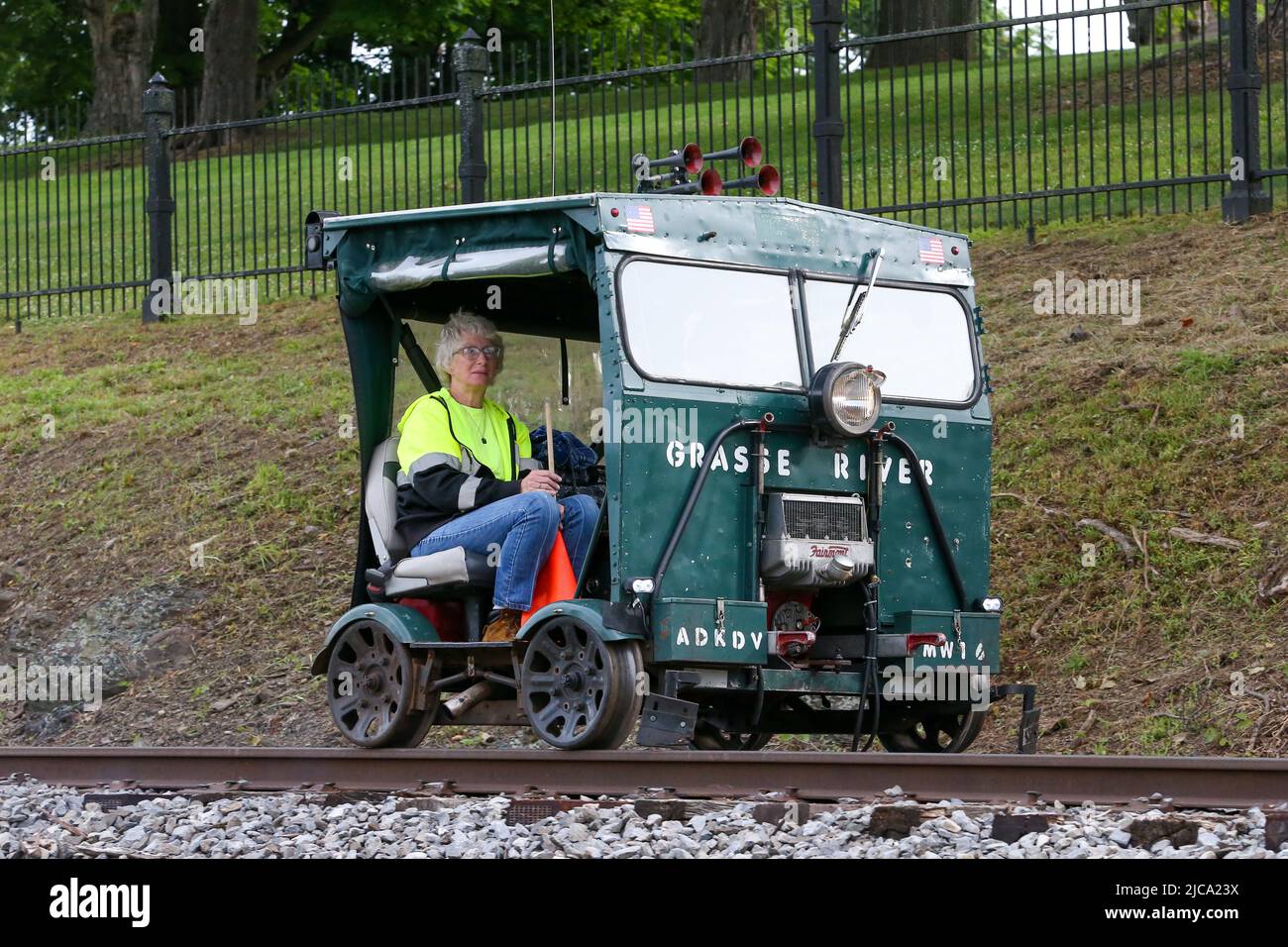Railroad speeder hi-res stock photography and images - Alamy