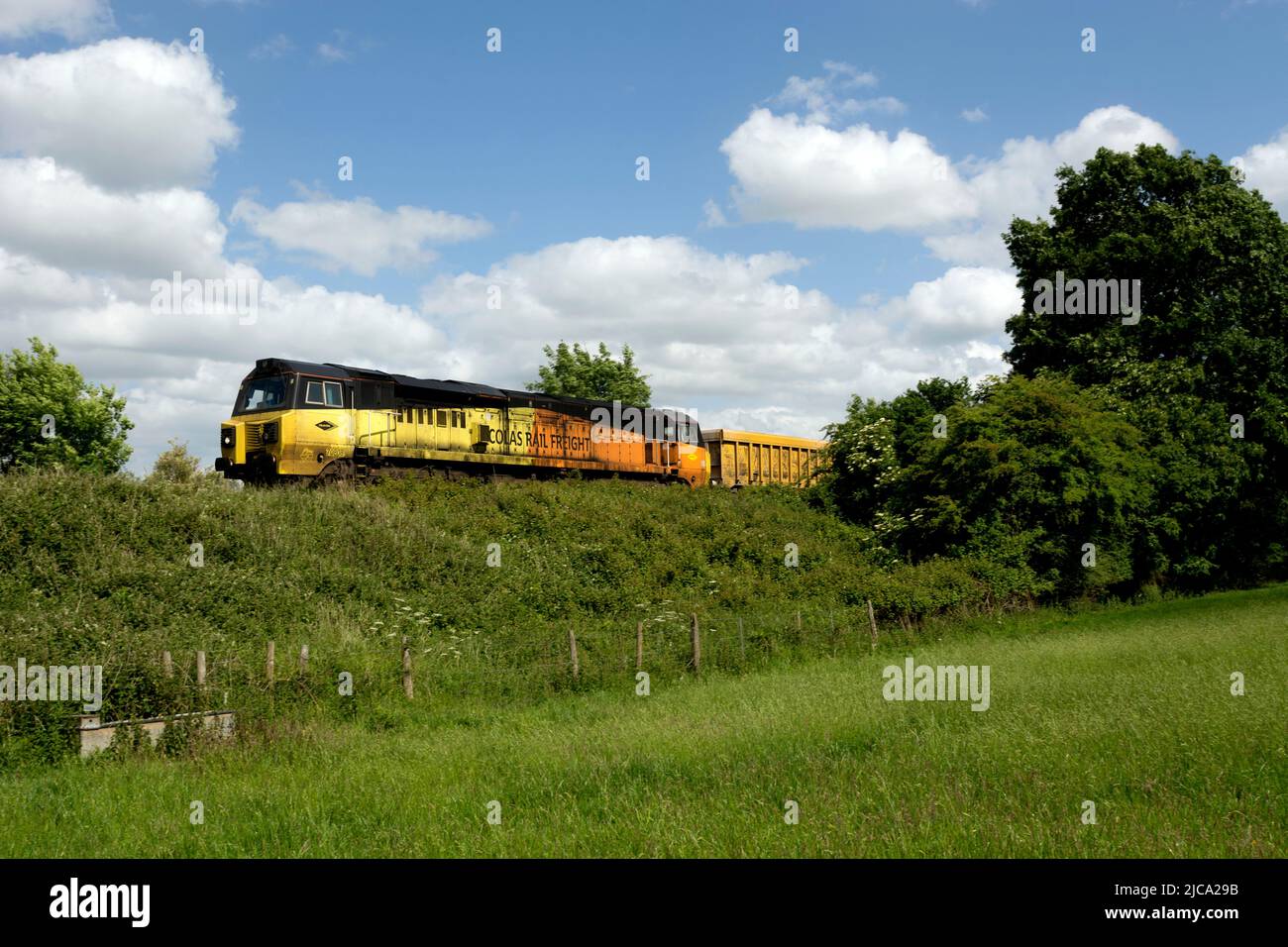 Colas Rail class 70 diesel locomotive No. 70808 pulling a Network Rail ...
