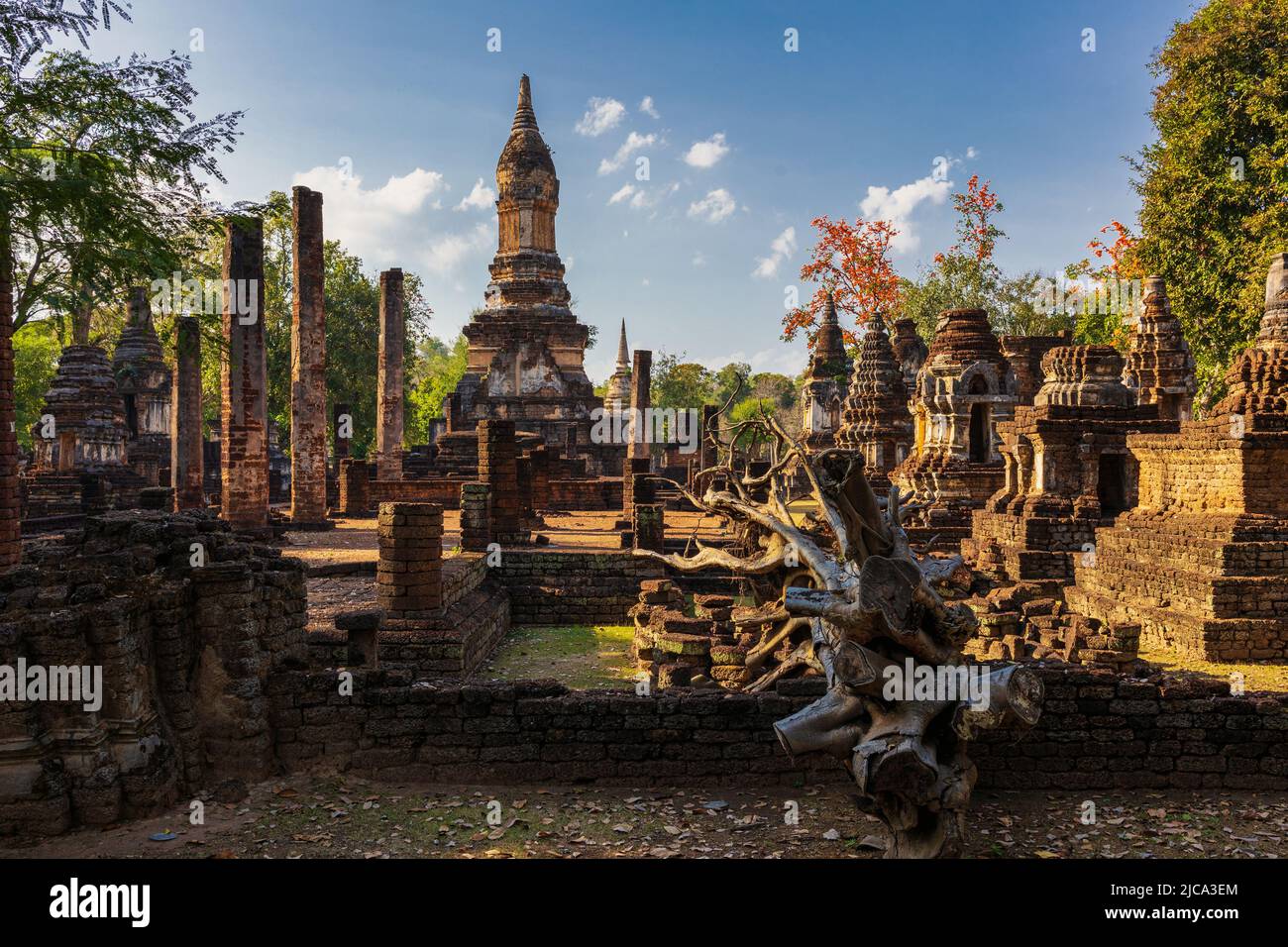 Stupa shrine and ruins of the historical Buddhist park in Thailand ...