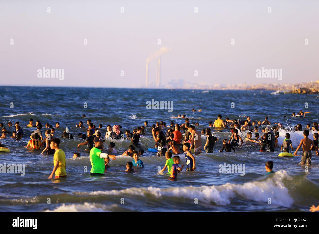 Gaza City. Palestine. 10th June 2022. Hundreds of Palestinian people ...