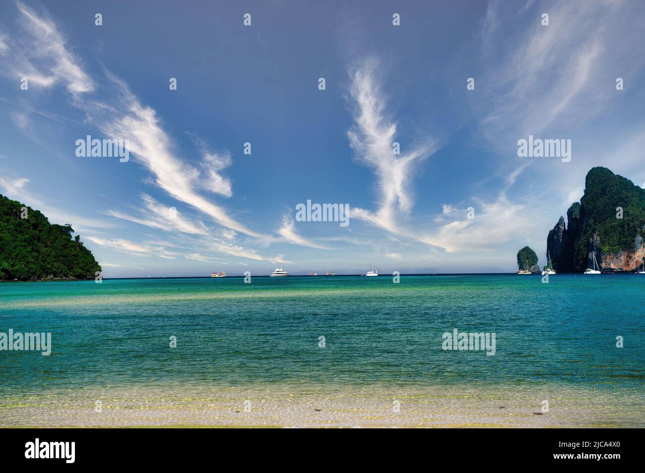 The famous beaches, quiet bays and tropical forests make Phuket the ...