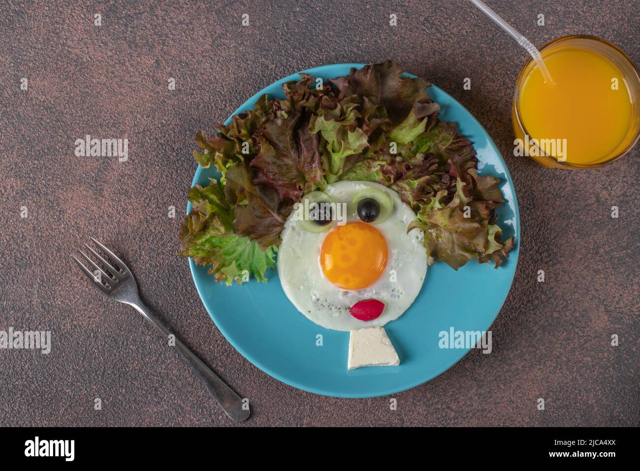 Fun Food for kids - smiling face made from fried eggs, cucumbers ...