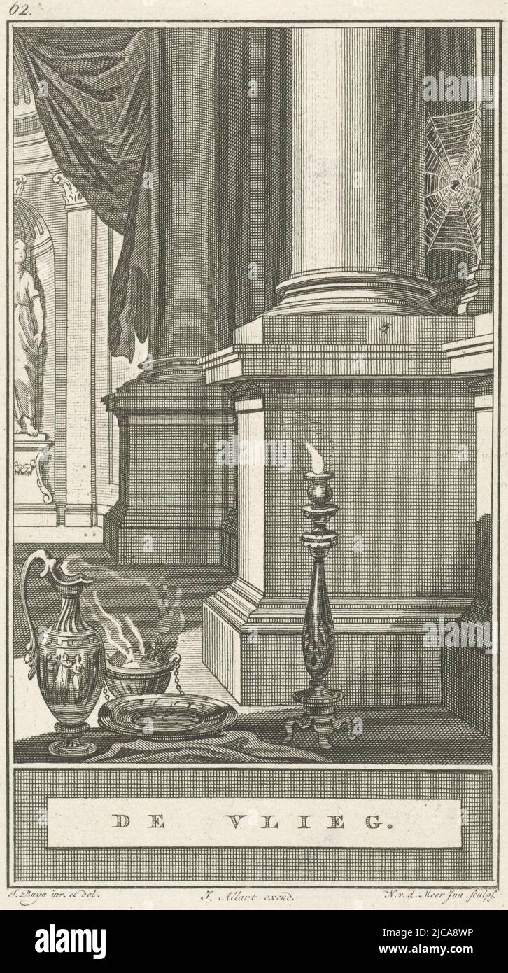 Spider on column hi-res stock photography and images - Alamy