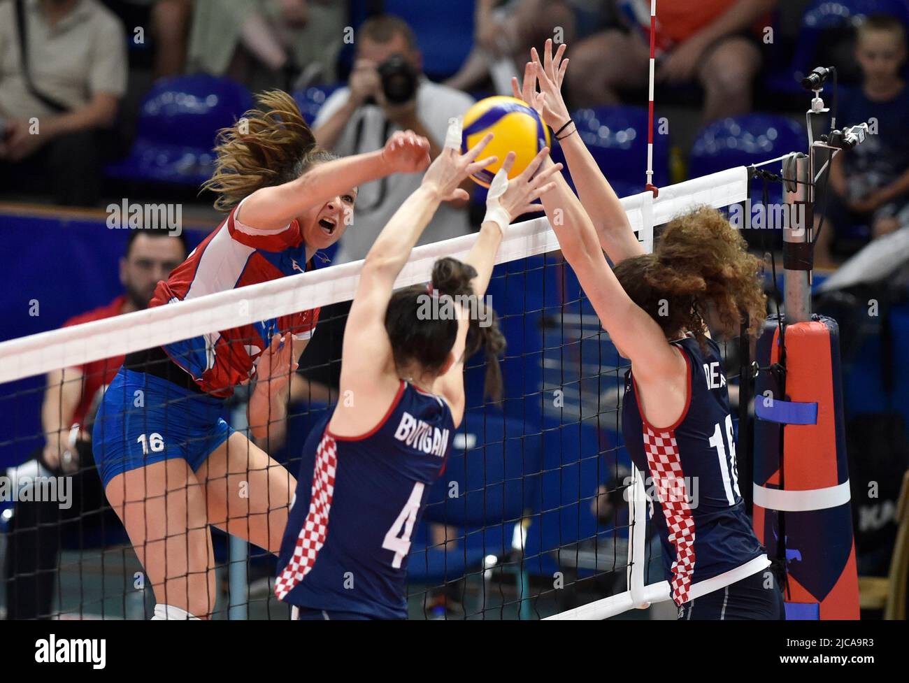 Volleyball Barrel Roll