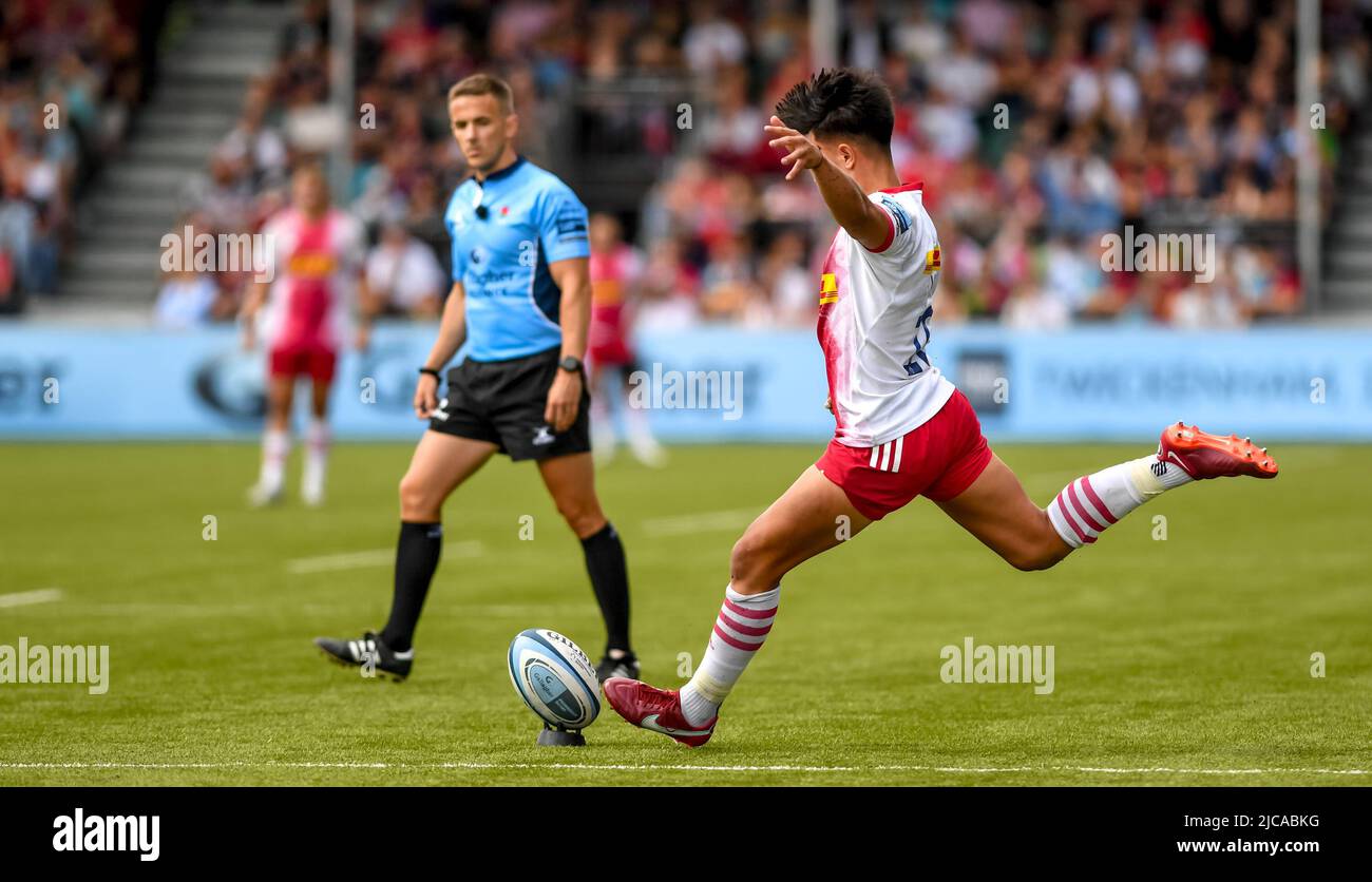 Marcus Smith of Harlequins kicks for the conversion during the ...