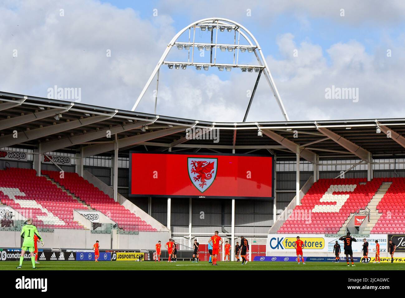 Football soccer big screen hi-res stock photography and images - Alamy