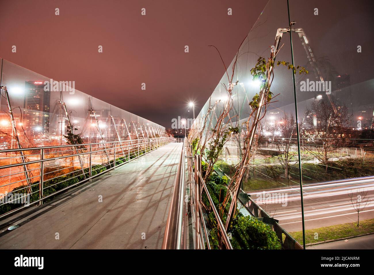 Overpass pedestrian bridge footbridge hi-res stock photography and ...