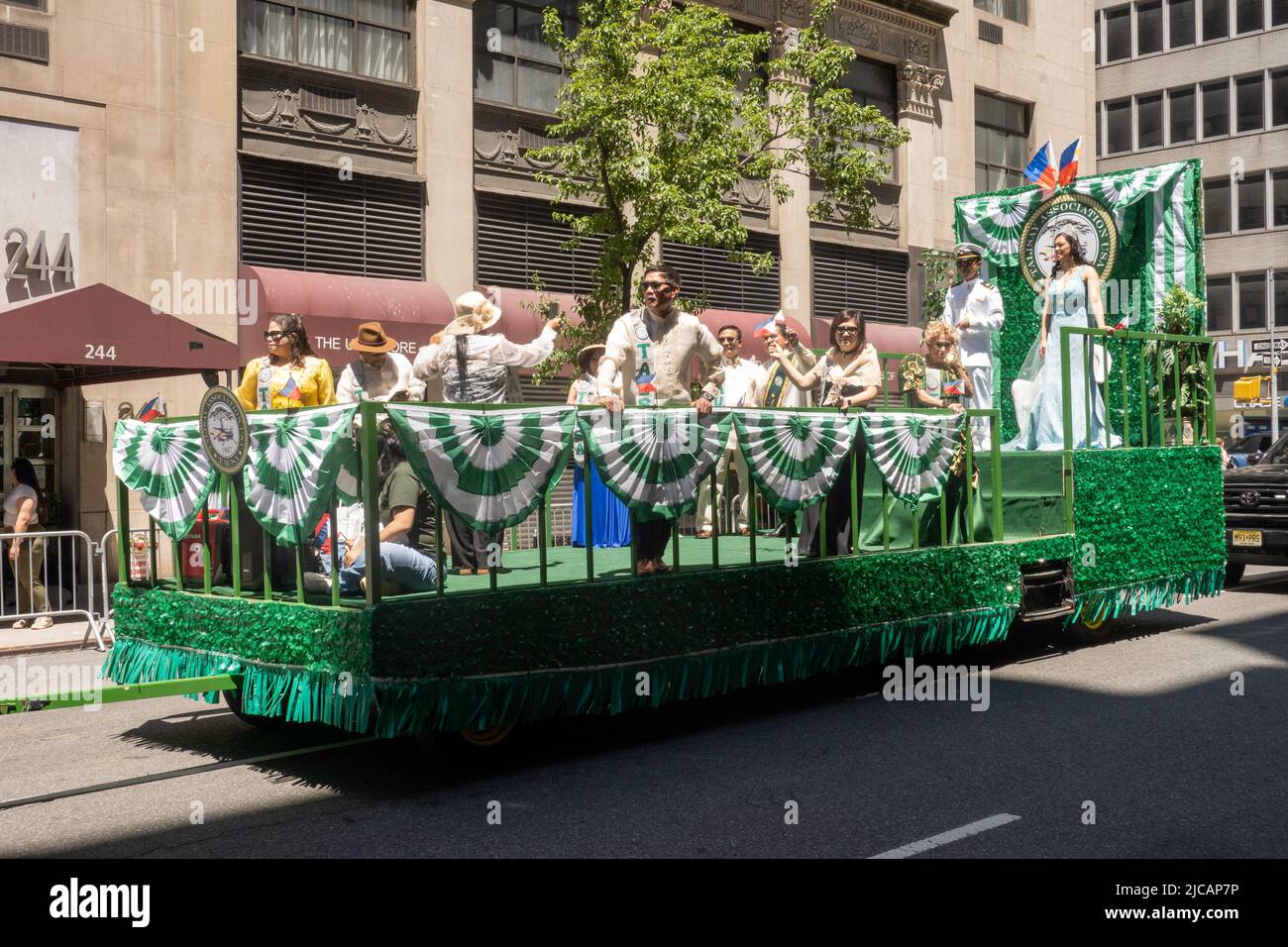 Philippine Independence Day Parade in the USA takes place in Manhattan ...