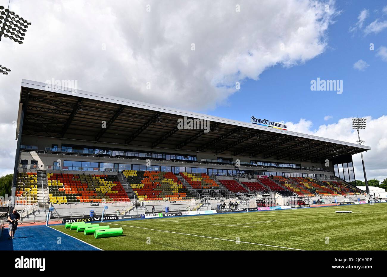 Barnet, United Kingdom. 11th June, 2022. Premiership Rugby semi-final ...