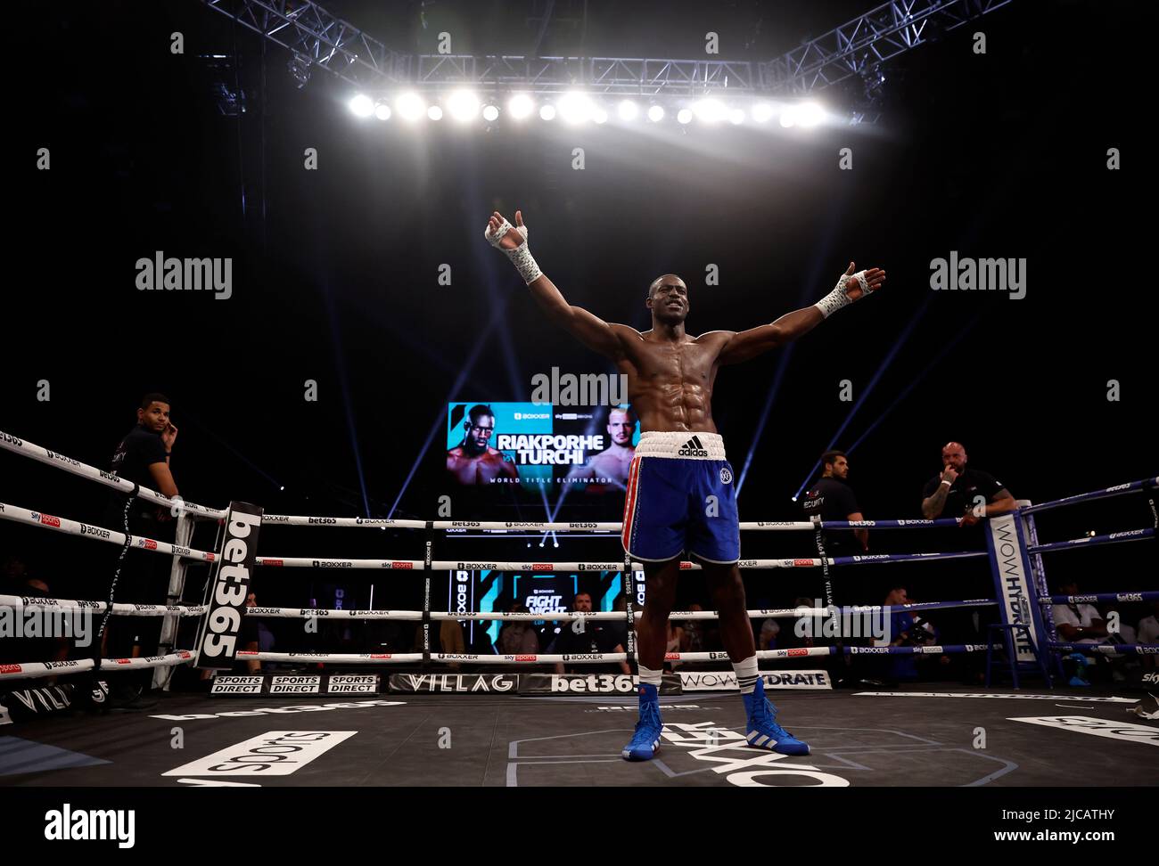 Cruiserweight fabio turchi hi-res stock photography and images - Alamy