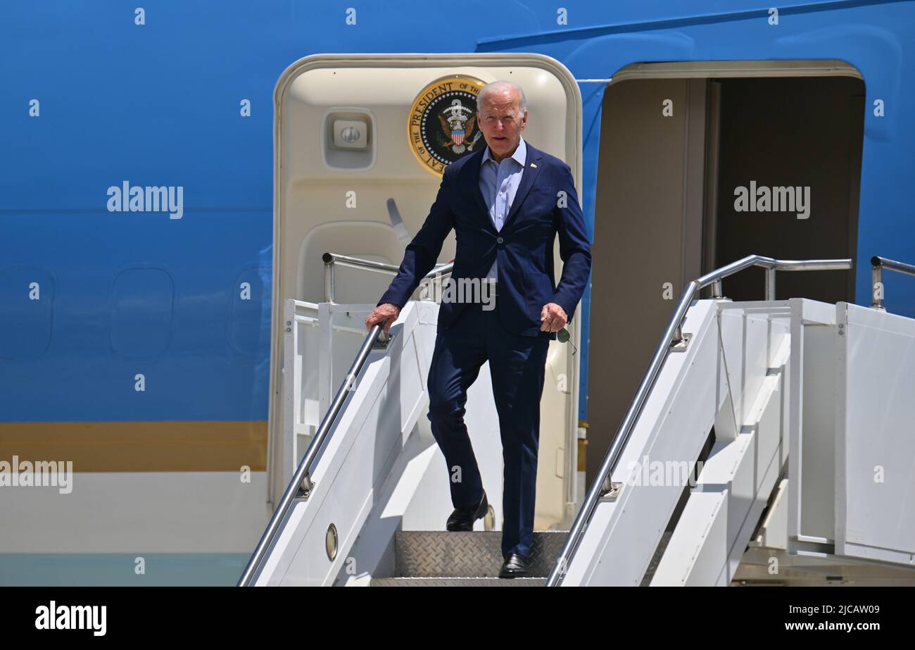 President joe biden arrives in new mexico hi-res stock photography and ...