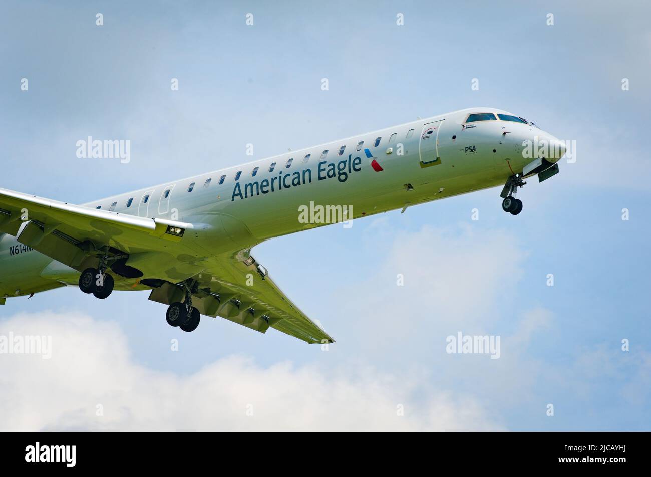 Lexington bluegrass airport hi-res stock photography and images - Alamy