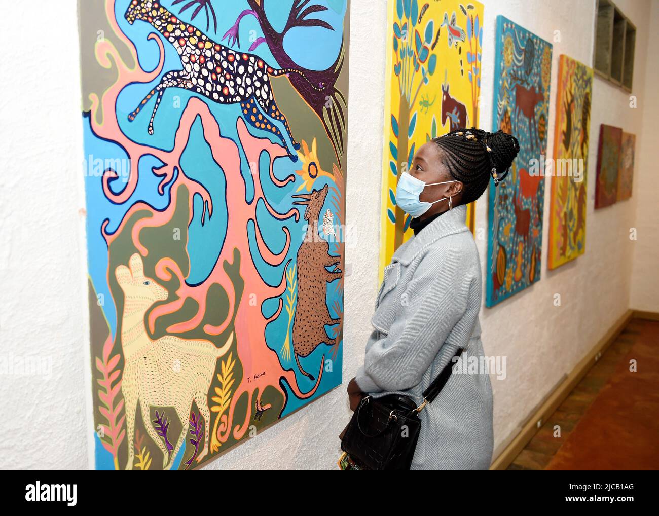 Gaborone, Botswana. 11th June, 2022. A woman visits a Kuru art ...