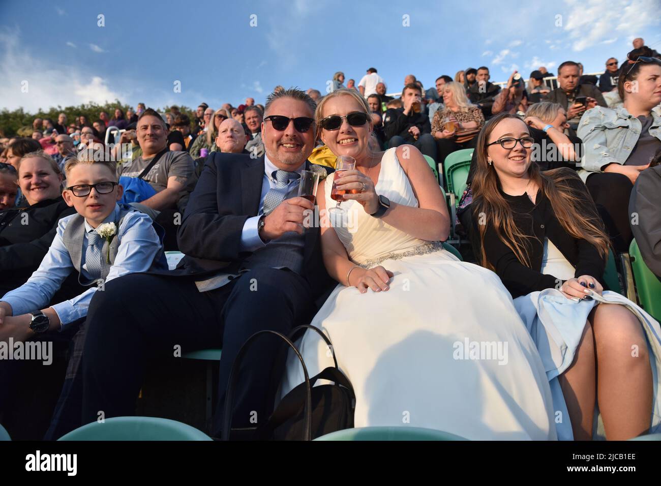 Stereophonicsscarborough open air theatregraham finneywedding hi-res ...