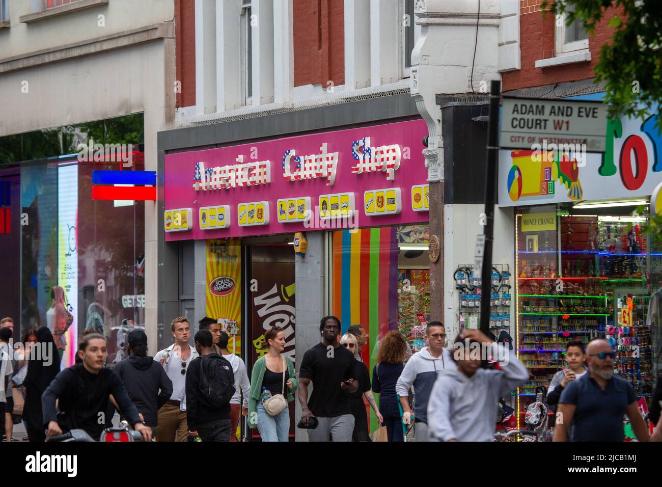 American candy shops oxford street london hi-res stock photography and ...