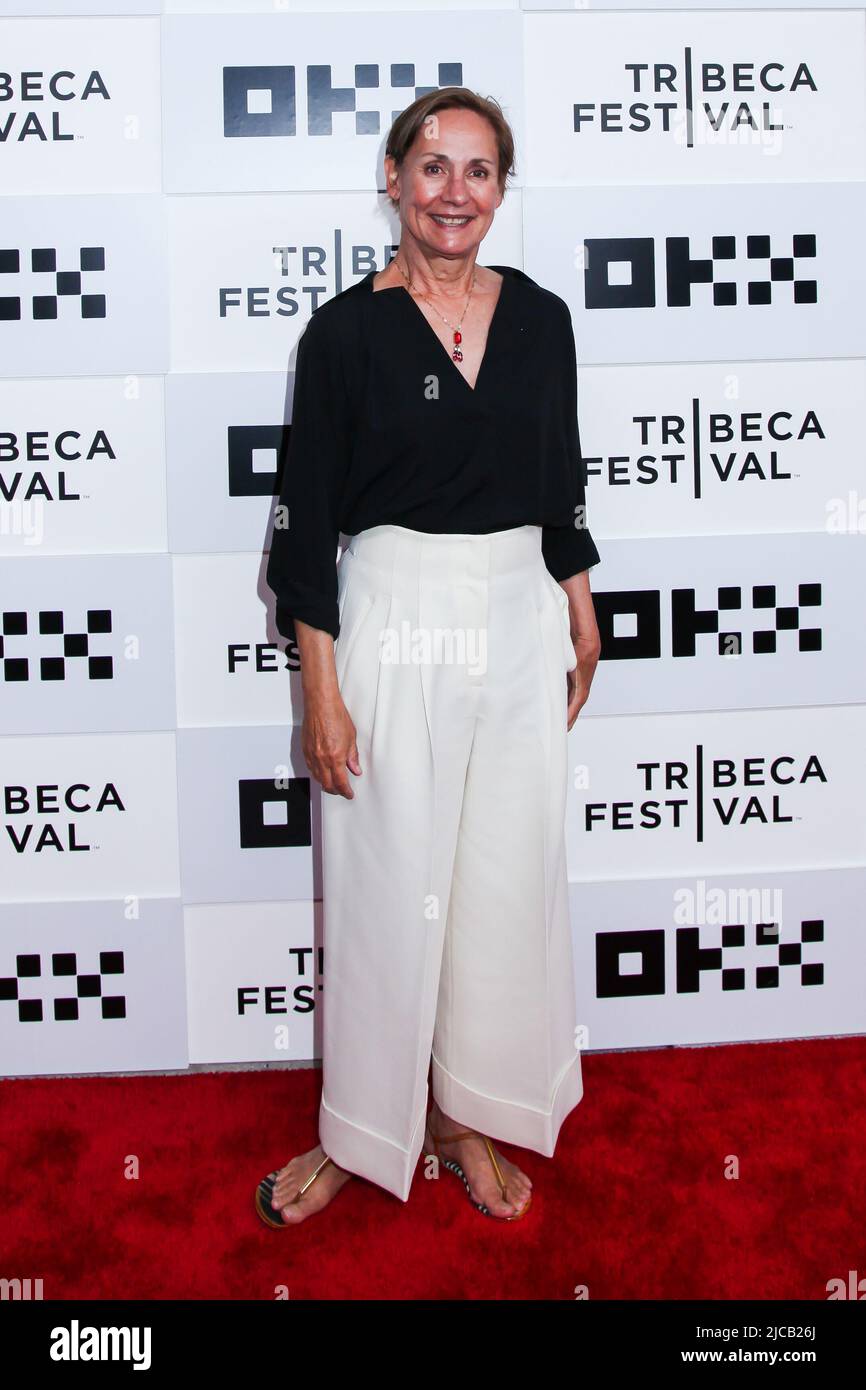 NEW YORK, NY, USA - JUNE 10, 2022: Actress Laurie Metcalf attend ...