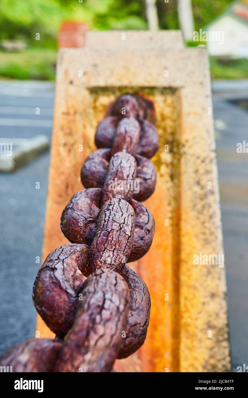 Chain dividers hi-res stock photography and images - Alamy