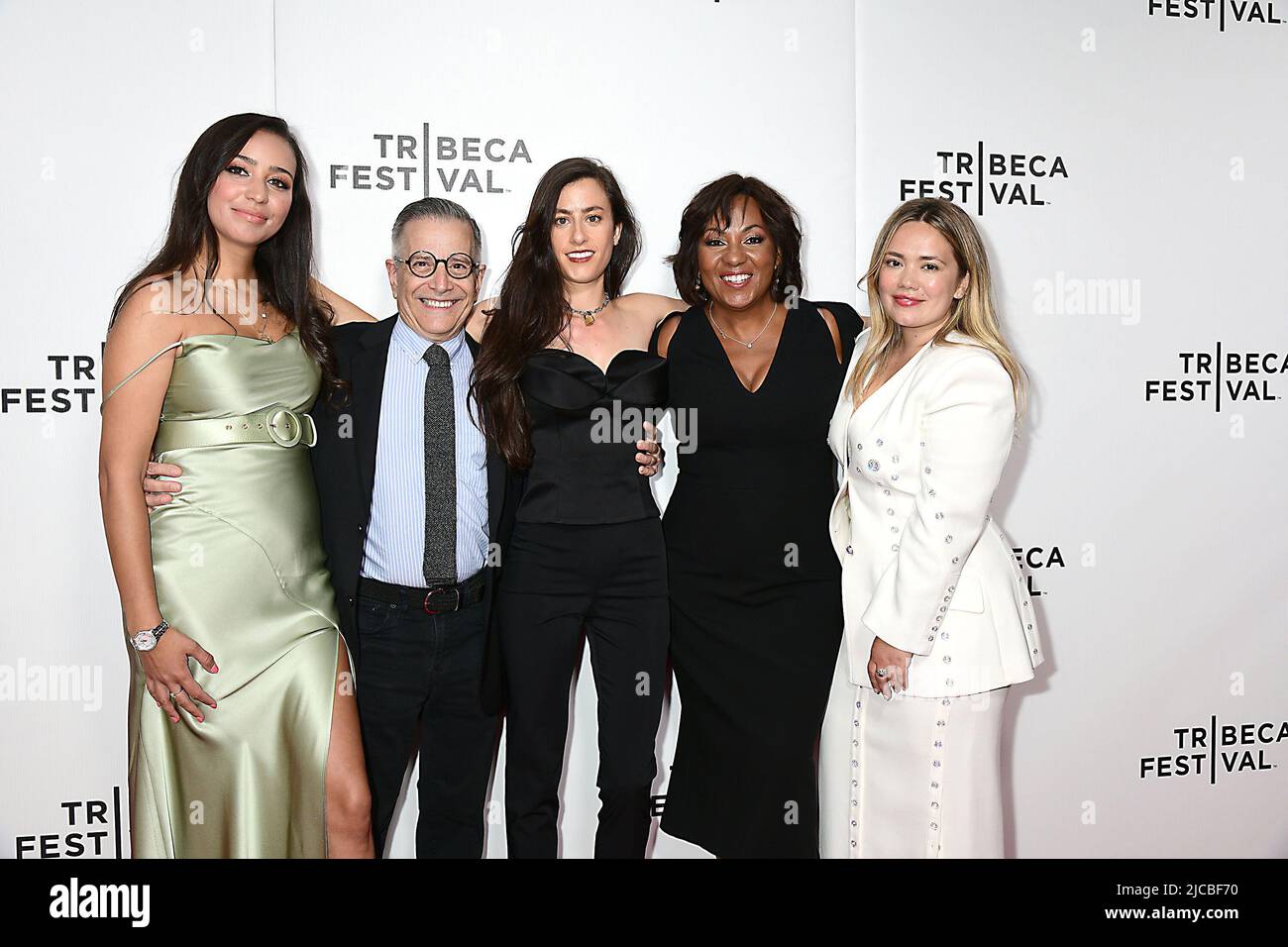 Producers Simone Williams, Fred Bernstein, Sara Elizabeth Mintz ...