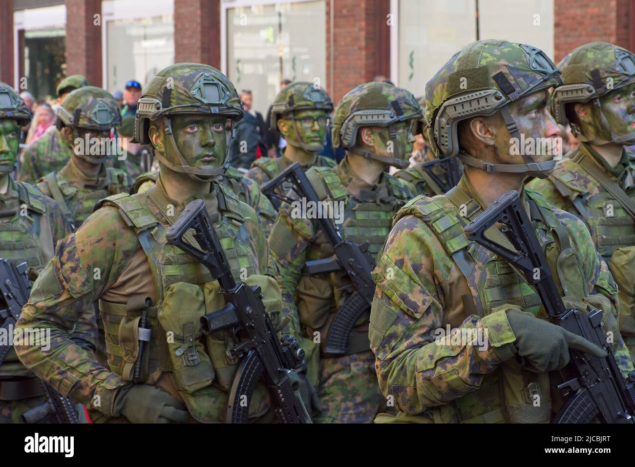Camouflaged troops on Aleksanterinkatu street at National Parade on the ...
