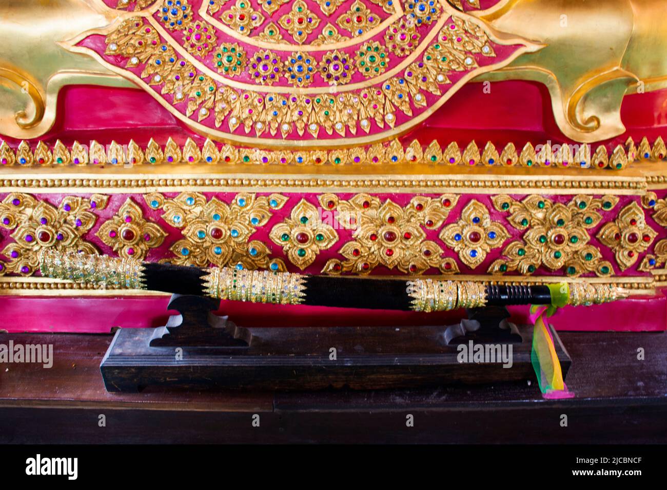 Luxury sword thai style of King Naresuan the Great or Somdet Phra ...