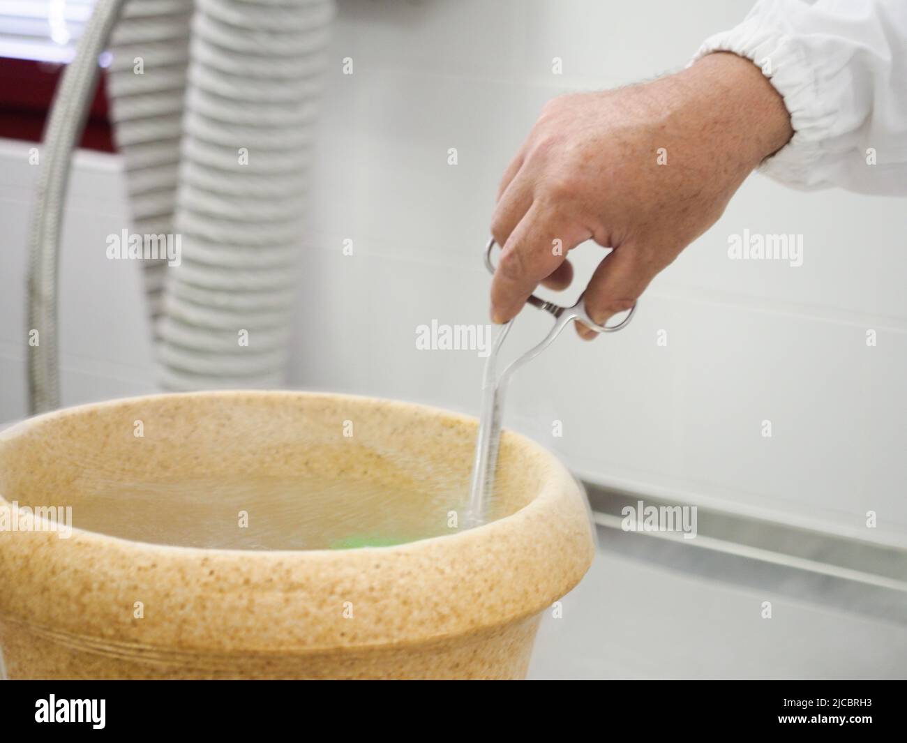using liquid nitrogen at the lab Stock Photo - Alamy