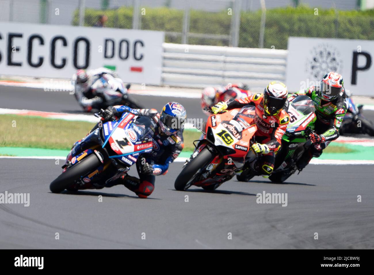 -1 RAZGATLIOGLU Toprak TUR Yamaha YZF R1, 19 BAUTISTA Alvaro ESP Ducati ...