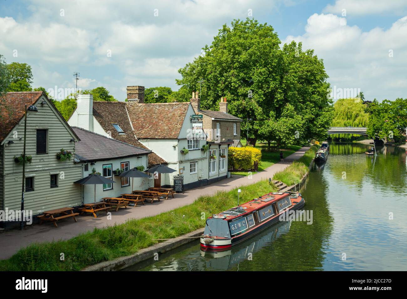 Pub walk england hi-res stock photography and images - Alamy