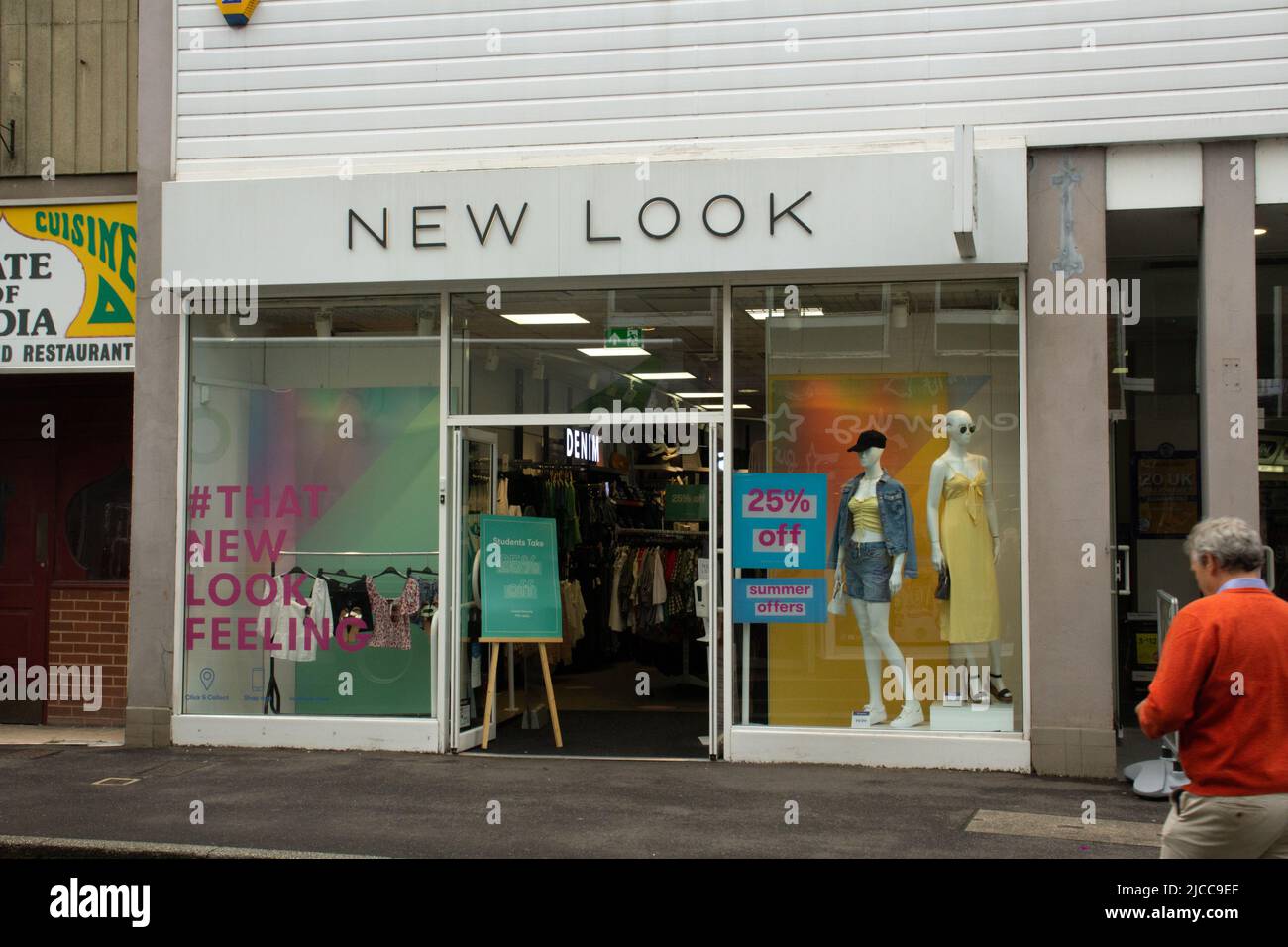 New look store exterior hi-res stock photography and images - Alamy