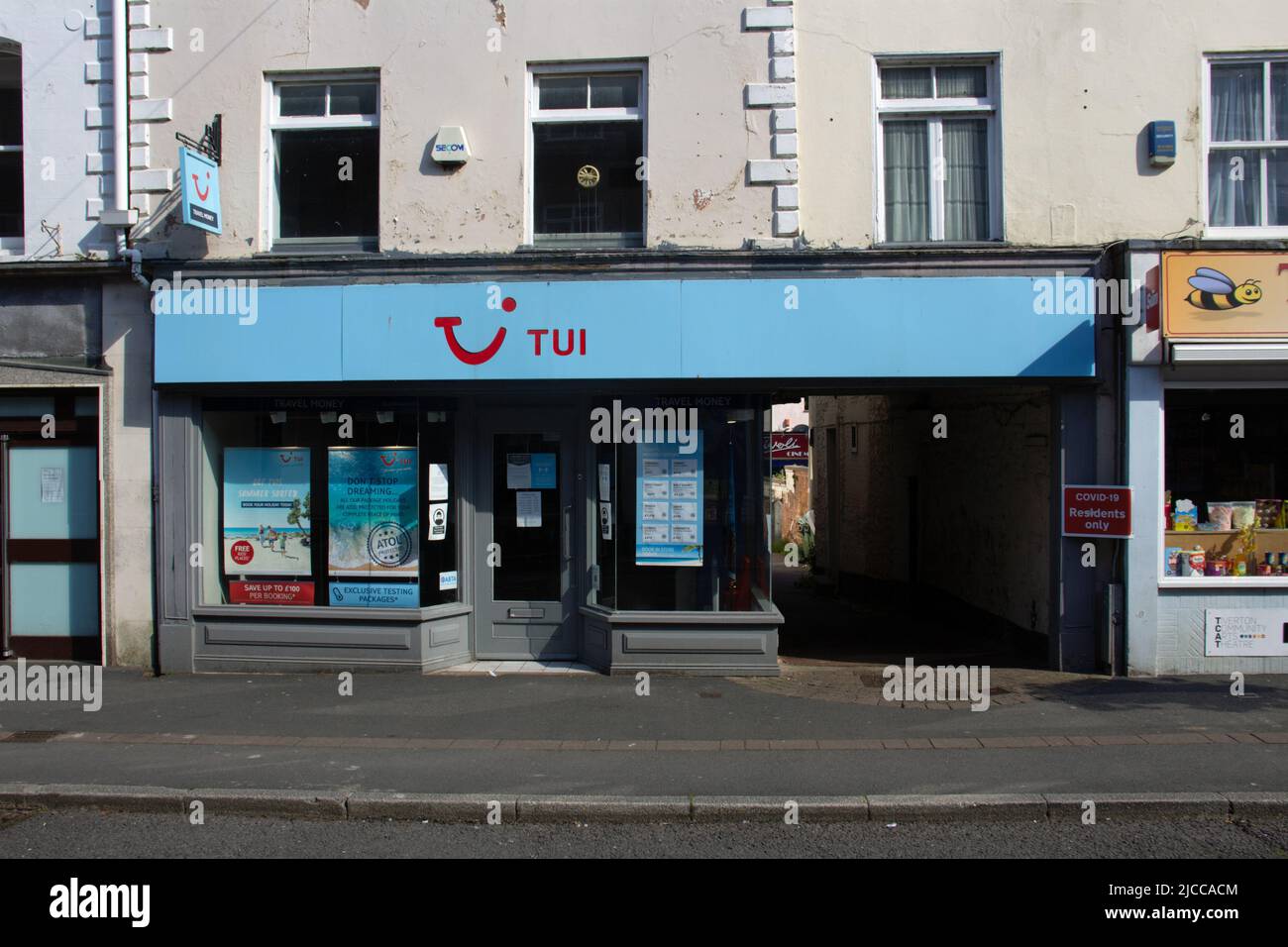 Tui business logo hi-res stock photography and images - Alamy