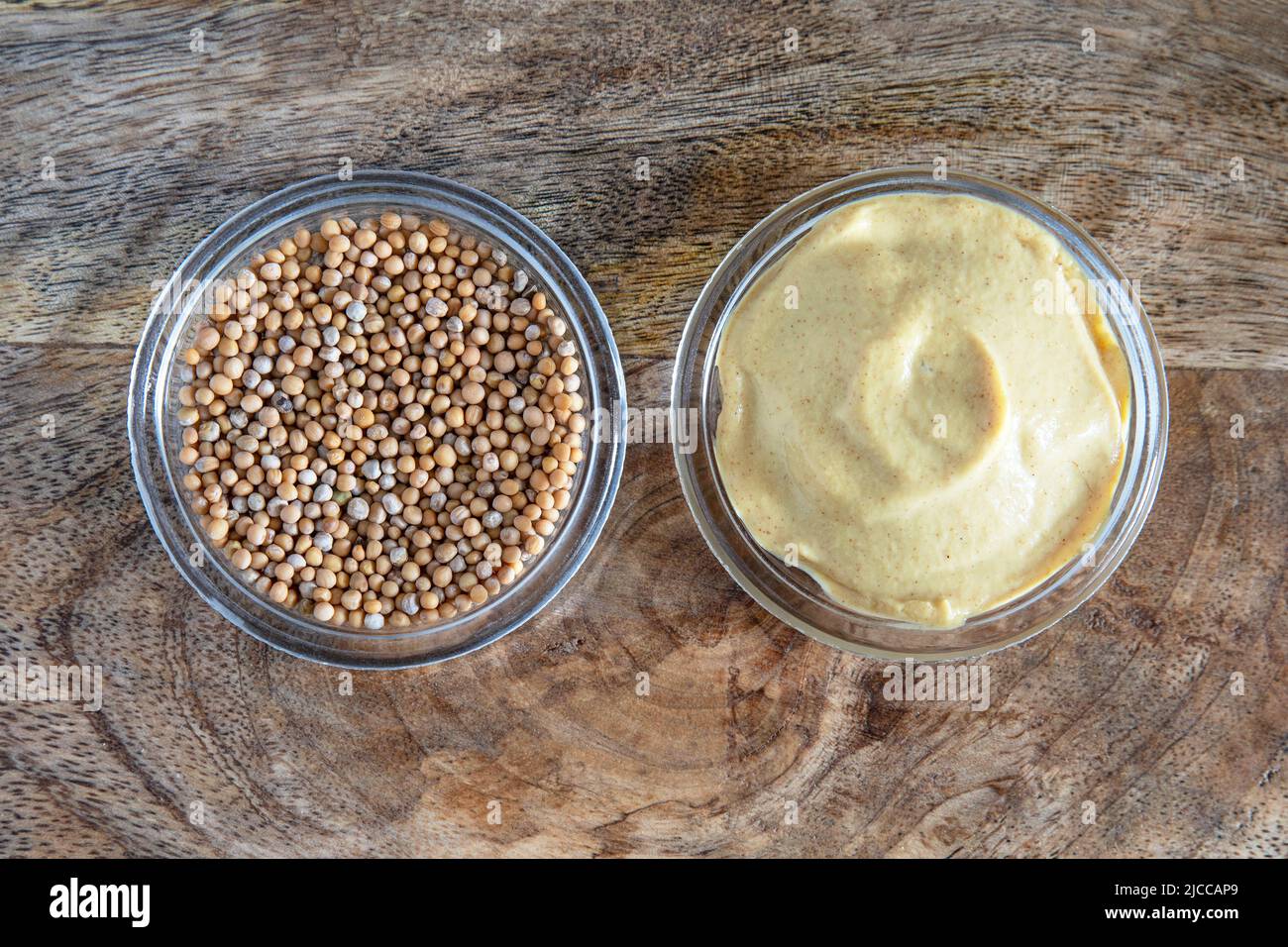 Dried yellow mustard seed hi-res stock photography and images - Alamy