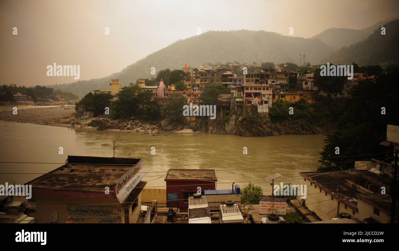 Ancient Indian city on the banks of the river Ganga Stock Photo - Alamy