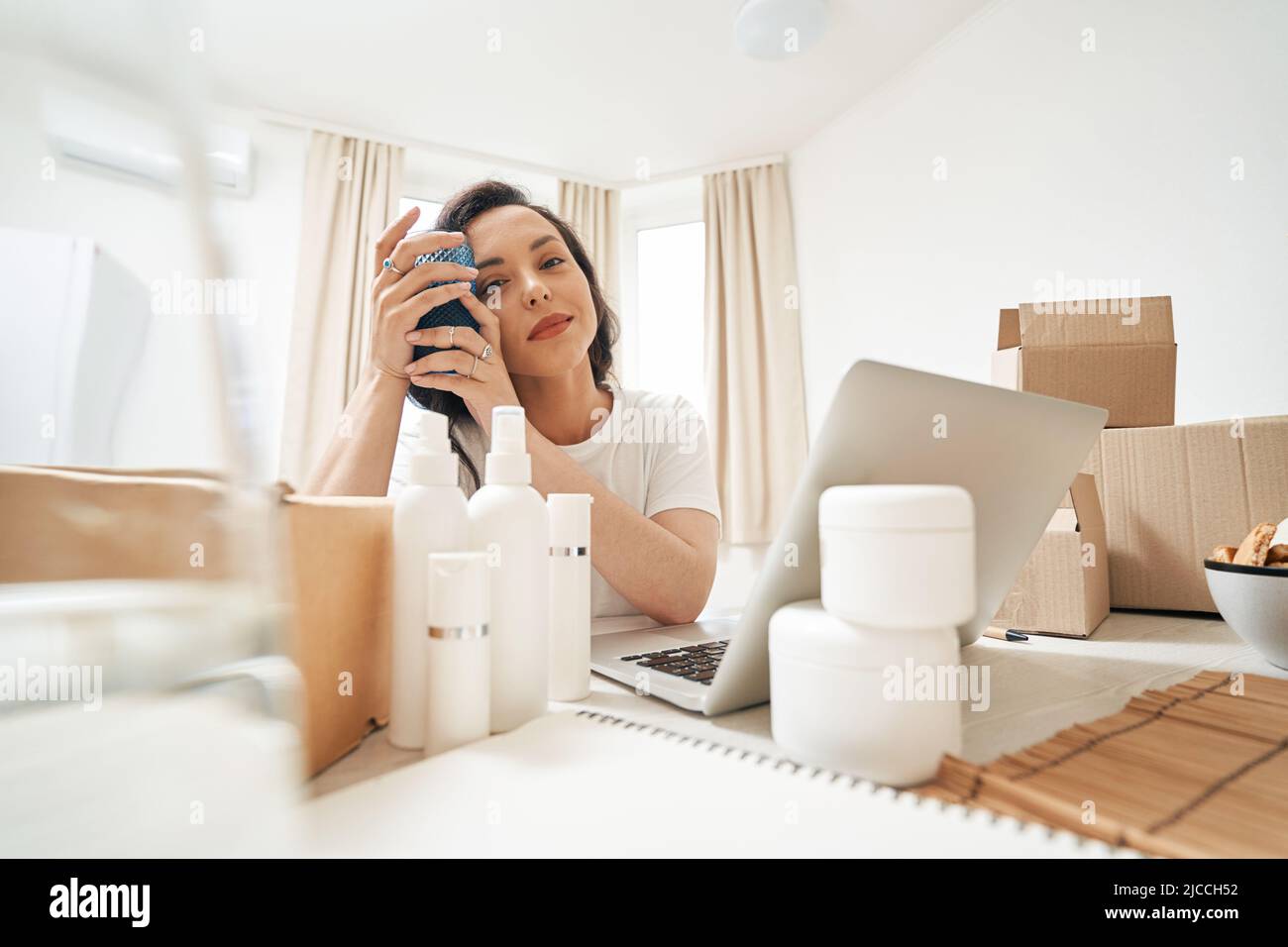 Employee seated home office hi-res stock photography and images - Alamy