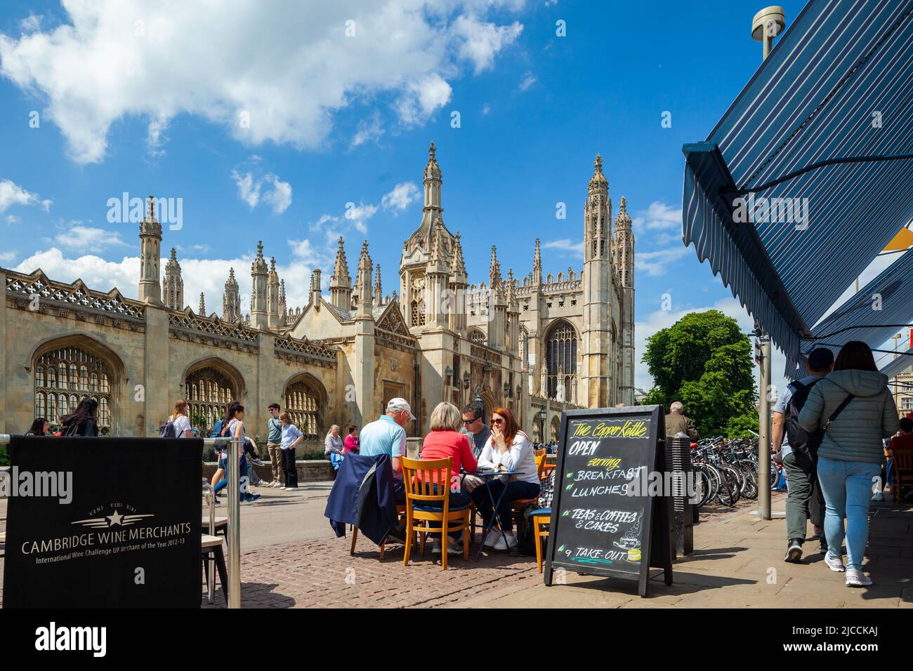 Spring afternoon on King's Parade in Cambridge, King's College Chapel ...
