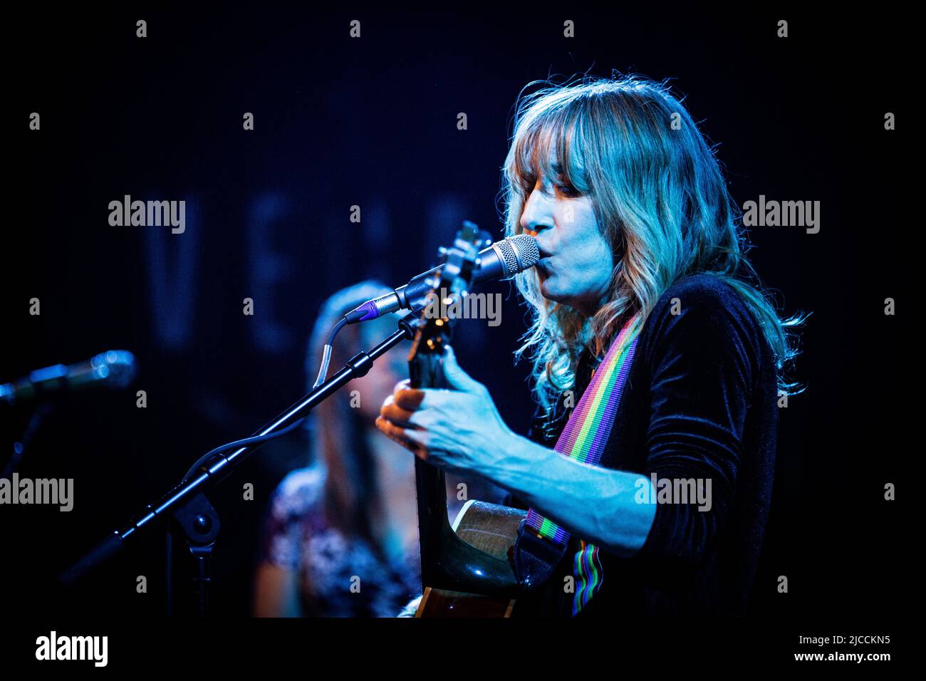 Heartless hi-res stock photography and images - Alamy