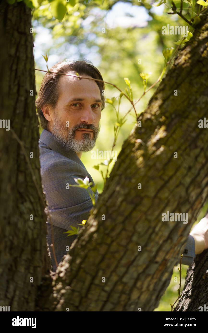 Mature handsome man wearing hi-res stock photography and images - Alamy