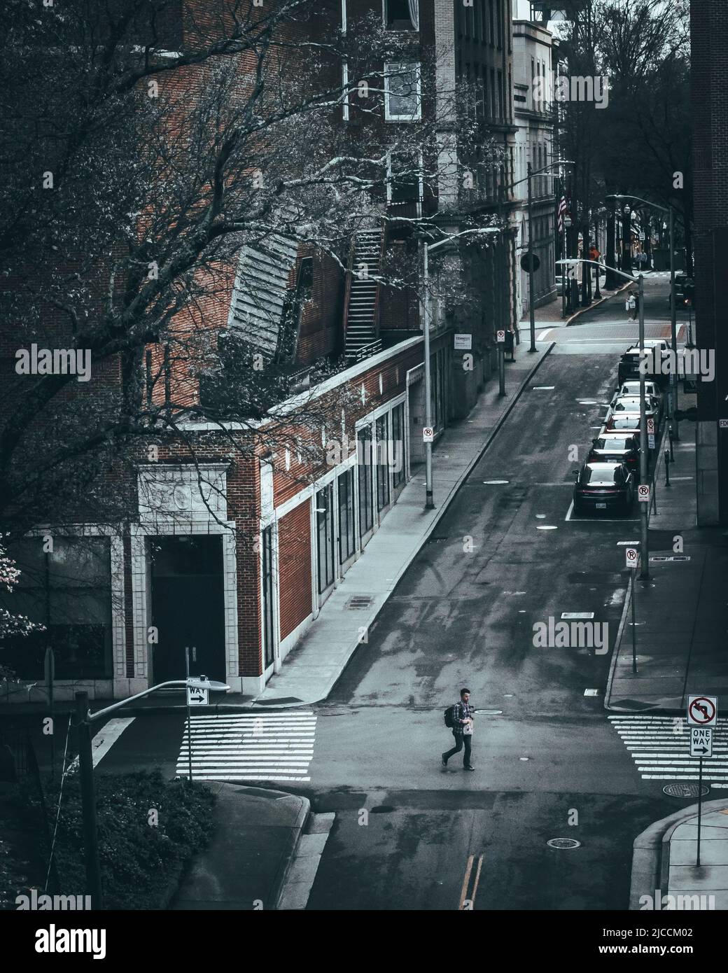 Breezeway hi-res stock photography and images - Alamy