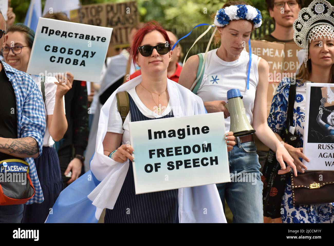 London, UK. 12 June 2022. Russians march from Wellington Arch to the ...