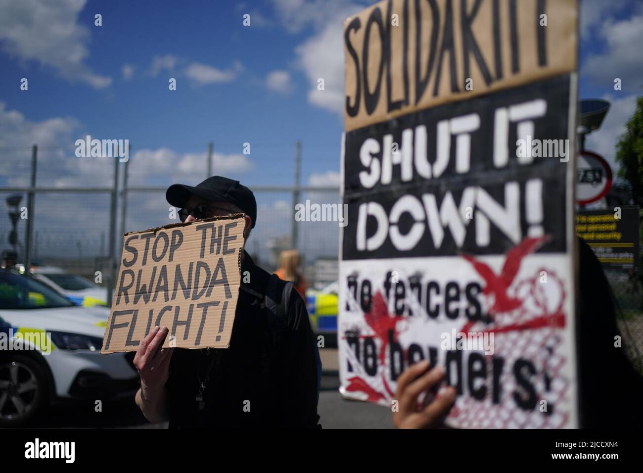 Brook house immigration centre hi-res stock photography and images - Alamy
