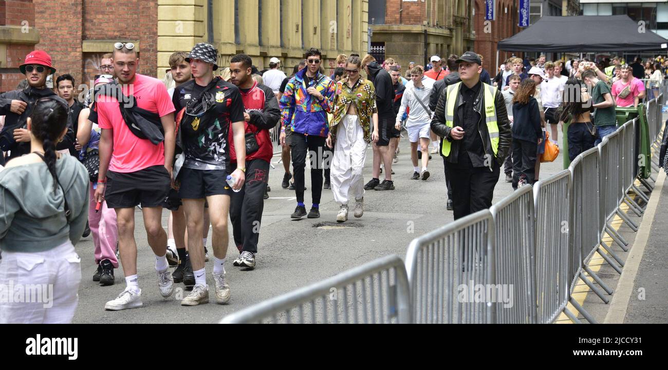 Chase and status fans hi-res stock photography and images - Alamy