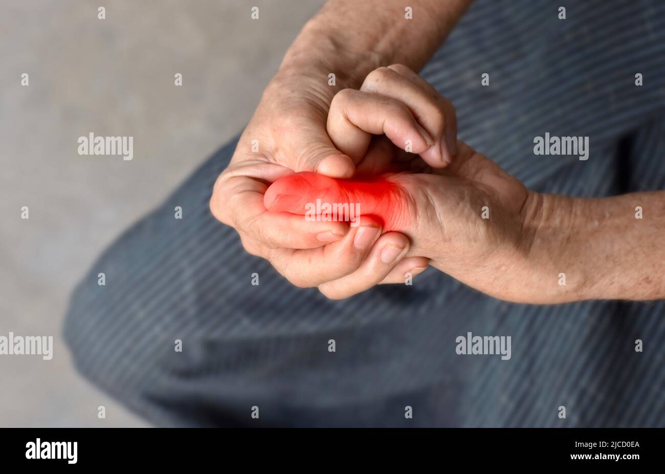 Fingers thumb point hi-res stock photography and images - Alamy